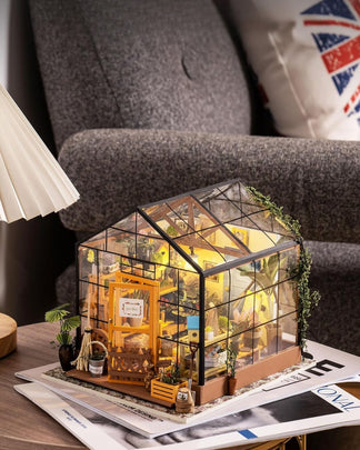 Cathy's Flower House DIY Miniature House – DIYative™